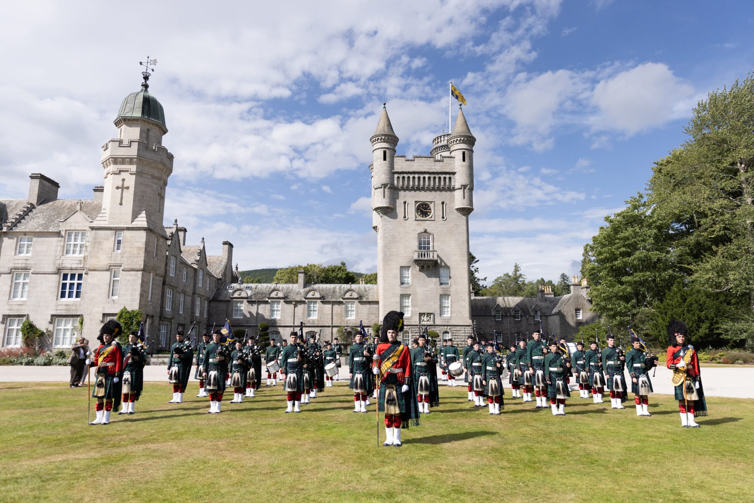 The Scots College Pipes and Drums: In Scotland - The Scots College